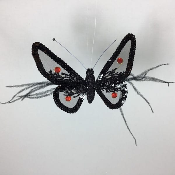 Sommerfugl i sort - Med snor til ophæng - Dekolagersalg