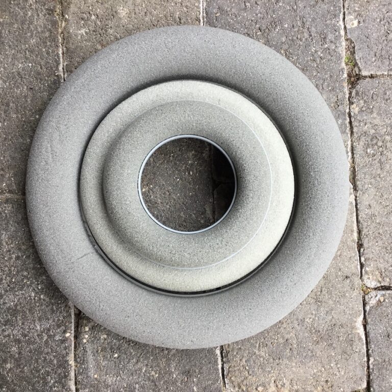 Oasis krans dia 15cm - Med solid plastik underlag - Dekolagersalg